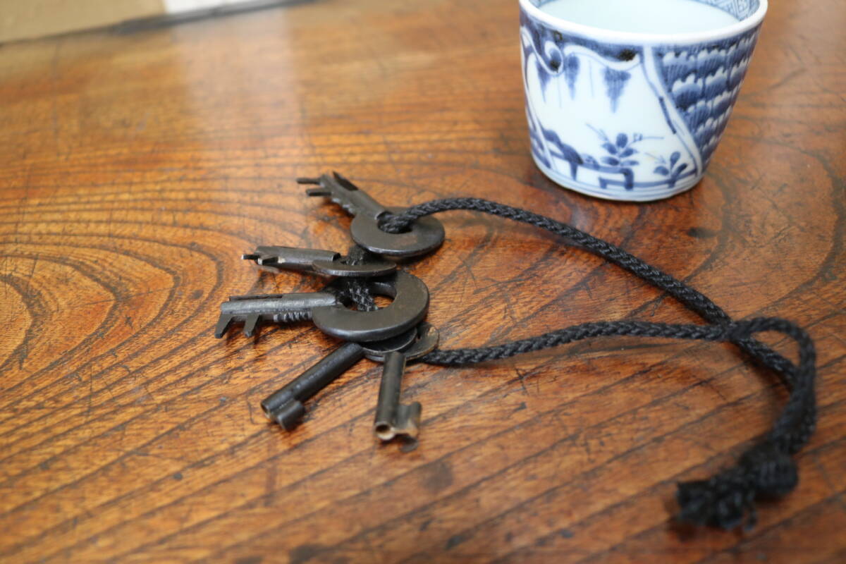 Yahoo!オークション - B76.古民藝 博物館級 唯一無二 古い時代箪笥会津...