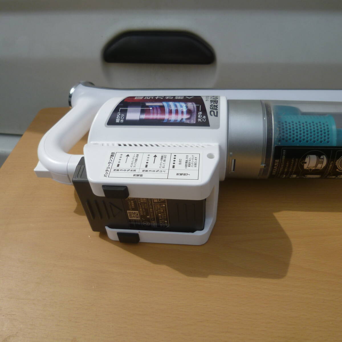 Yahoo!オークション - アイリスオーヤマ 掃除機 コードレス CEA-BL14 ...