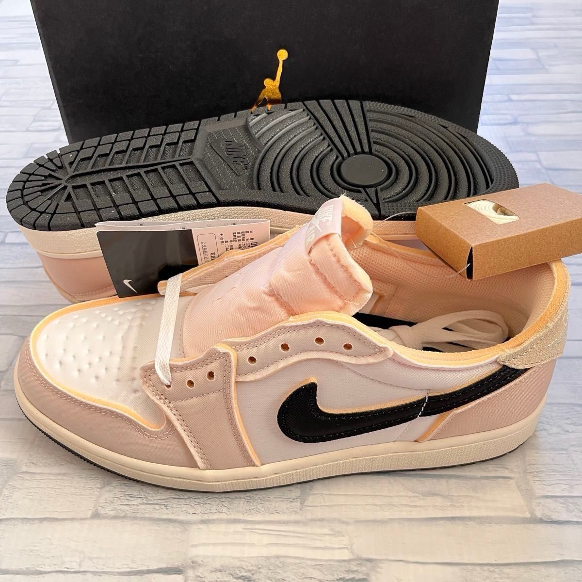 NIKE AIR JORDAN 1 LOW NIKE AIR JORDAN 1 LOW
