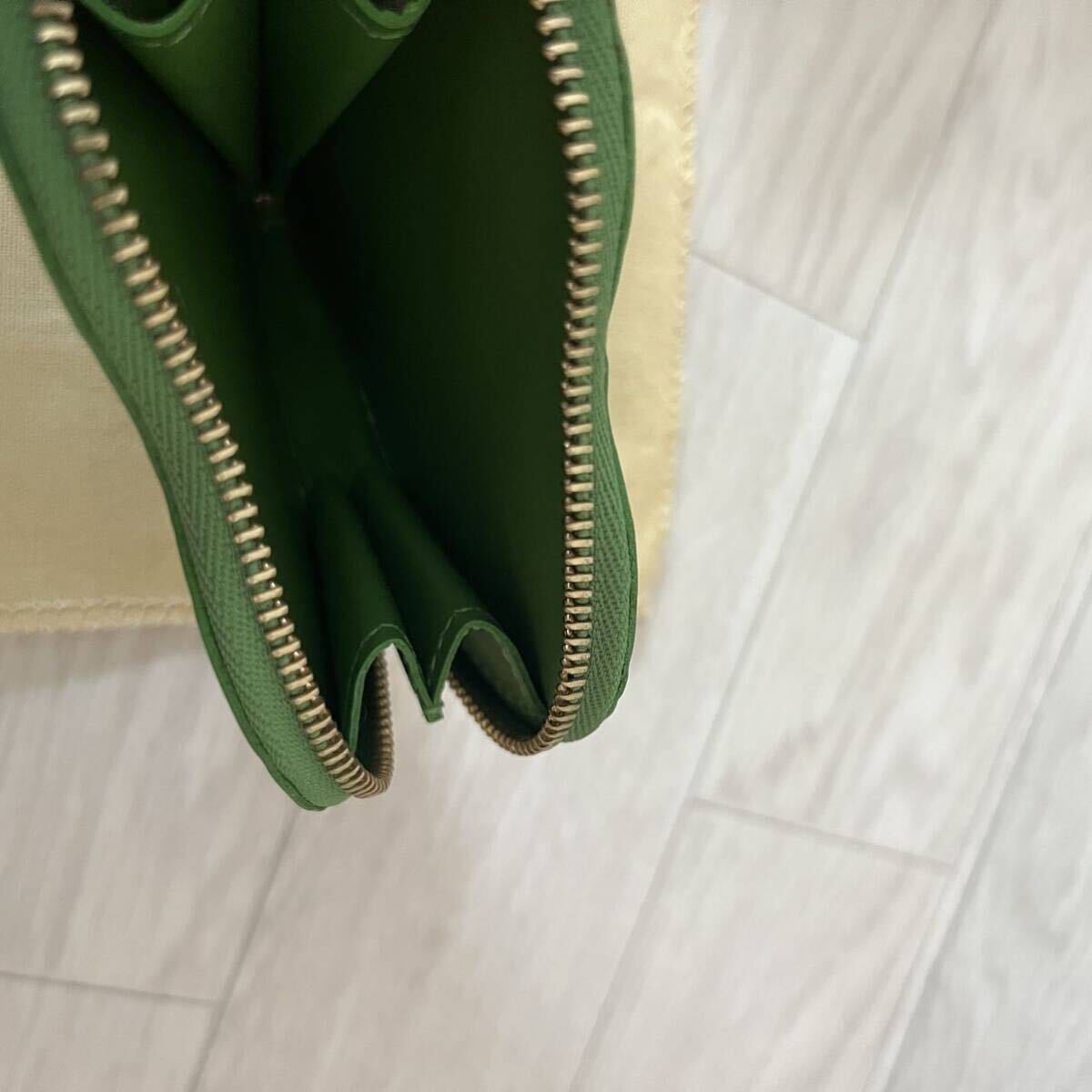 ルイヴィトン LOUIS VUITTON モノグラム ヴェルニ ポルト モネ ルイヴィトン LOUIS VUITTON モノグラム ヴェルニ ポルト モネ
