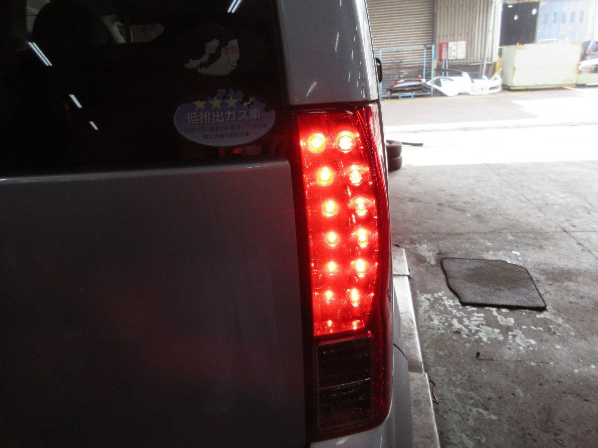 Yahoo!オークション - オッティ E H92W 右 テールランプ テールライト...