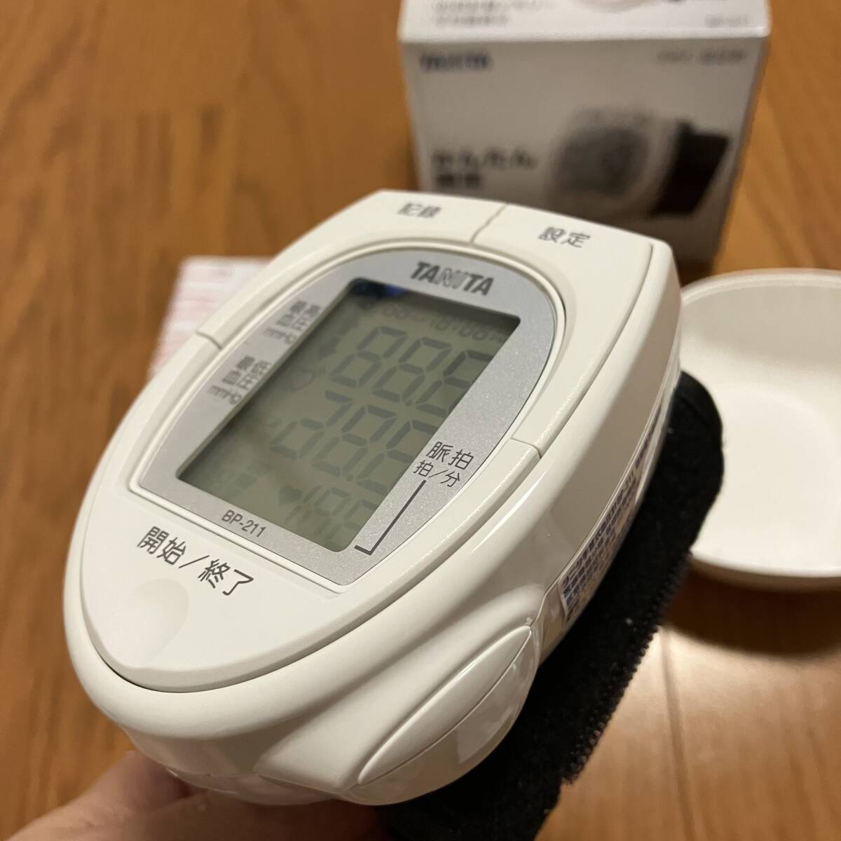 Yahoo!オークション - used タニタ 手首式 血圧計 BP-211 ケース 箱 取...