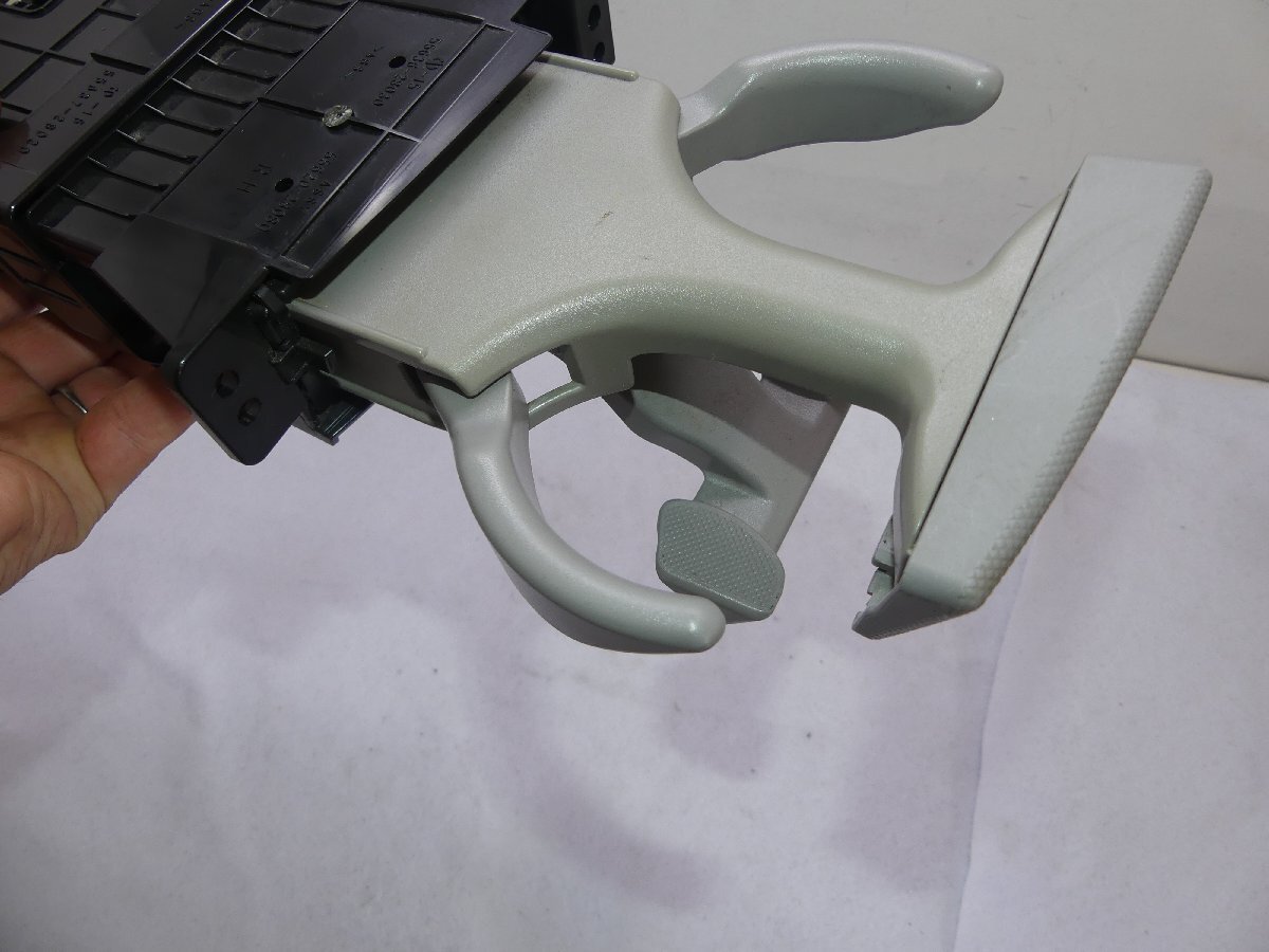 Yahoo!オークション - A3265 B トヨタ エスティマ GSR50 純正 ドリンク...