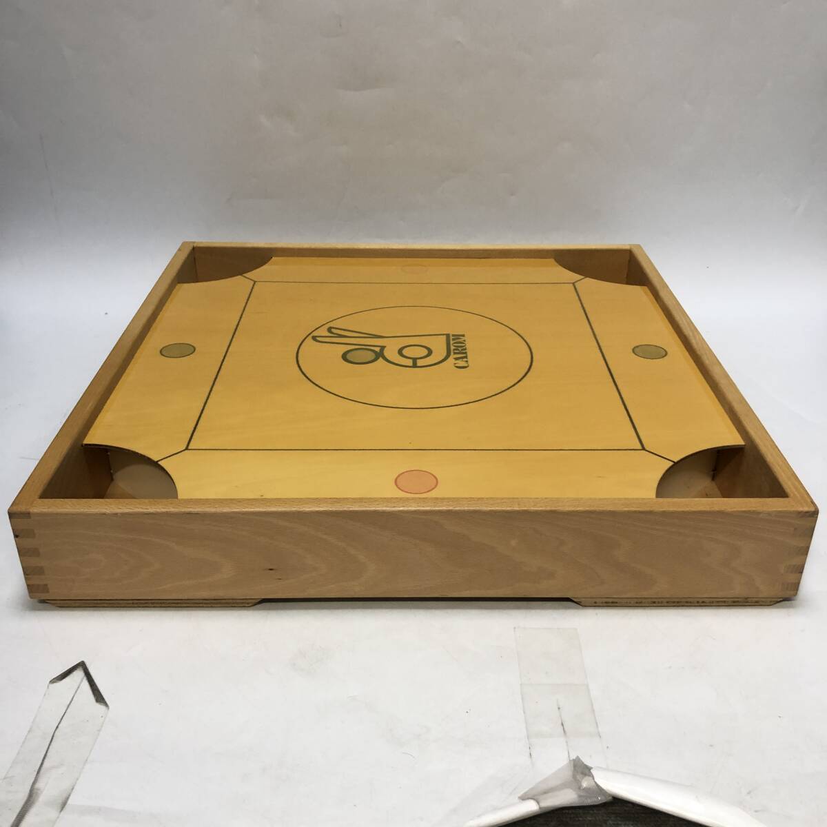 Yahoo!オークション - CARROM カロム 木製 パック 駒付き ボードゲーム...