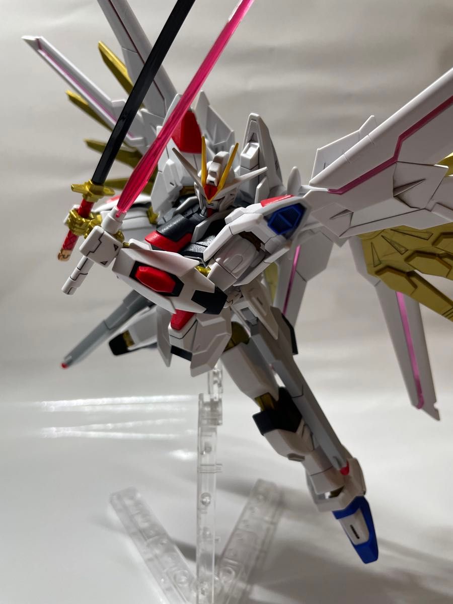 HG 1/144 マイティーストライクフリーダムガンダム 塗装済完成品 HG 1/144 マイティーストライクフリーダムガンダム 塗装済完成品