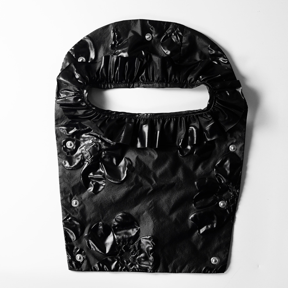 安心の国内正規品 新品229 900円【4 MONCLER SIMONE ROCHA 安心の国内正規品 新品229 900円【4 MONCLER SIMONE ROCHA
