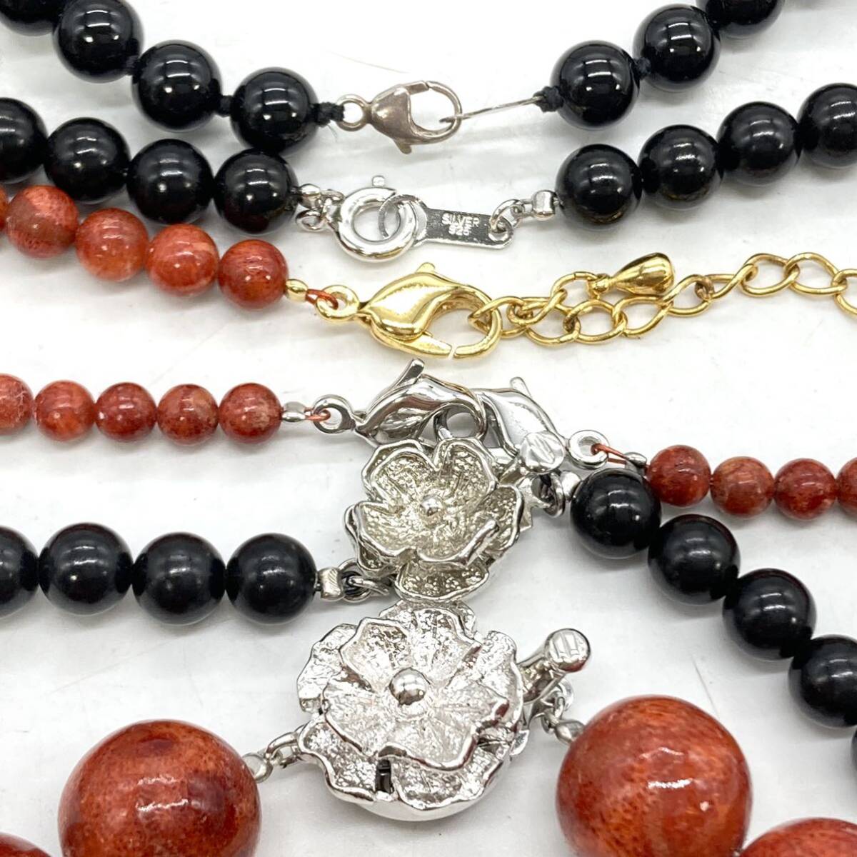 Yahoo!オークション - 山珊瑚ネックレス7点おまとめ m重量約243g サン...