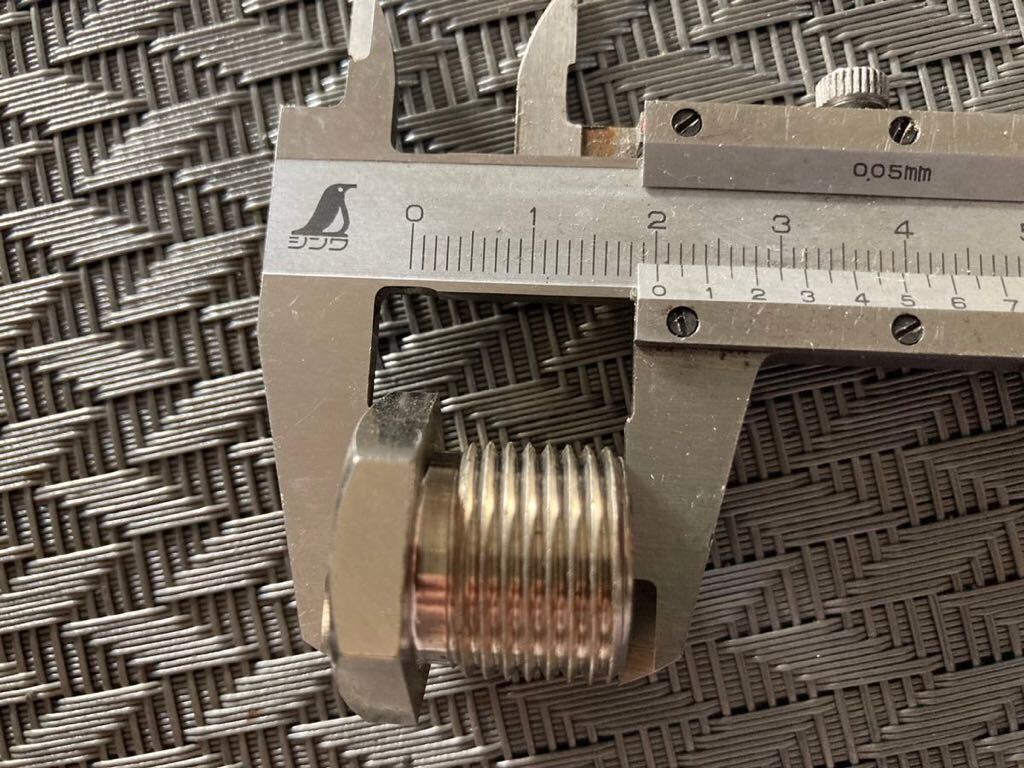 Yahoo!オークション - 未使用品 HPI製 廃盤品 O2センサー変換ナット M...