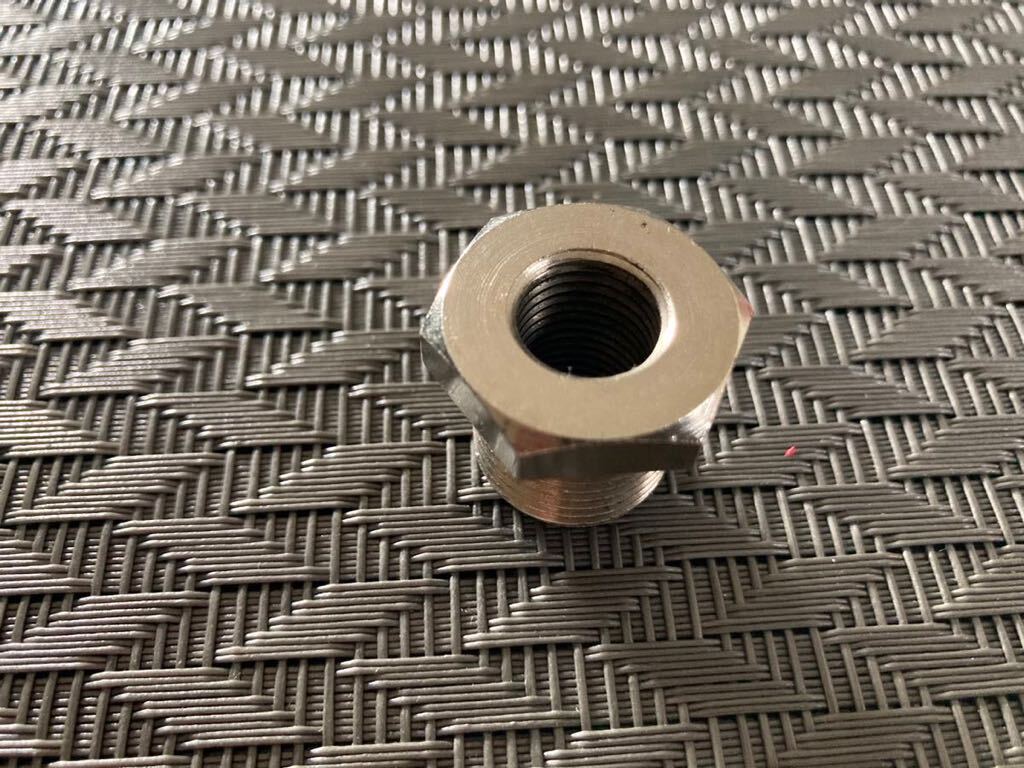 Yahoo!オークション - 未使用品 HPI製 廃盤品 O2センサー変換ナット M...