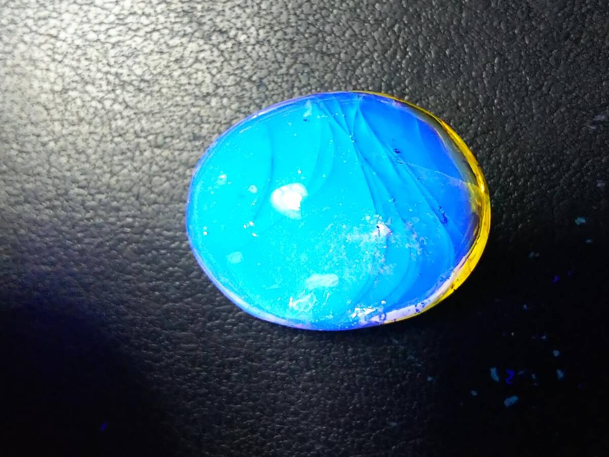 Yahoo!オークション - #8152 白亜紀 虫入り ビルマ琥珀 2mm大型ダニ...