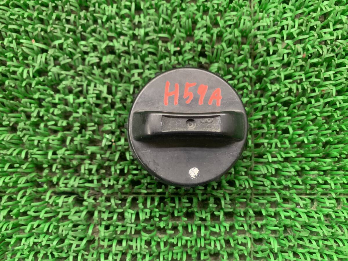 Yahoo!オークション - 即決値段 日産 キックス H59A 純正 給油口 オー...