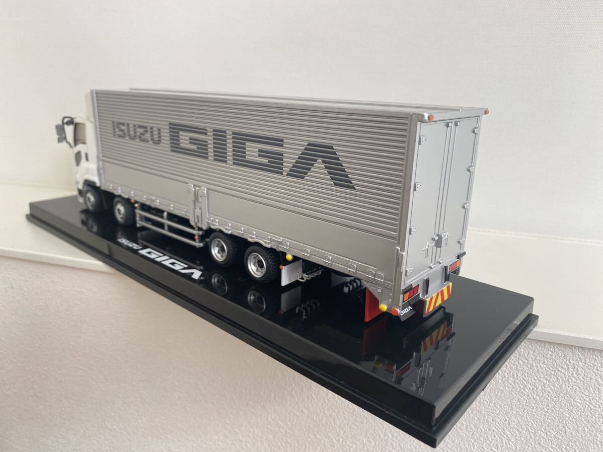 送料込み ISUZU 1/43 いすゞ GIGA ギガ Truck トラック 白 送料込み ISUZU 1/43 いすゞ GIGA ギガ Truck トラック 白