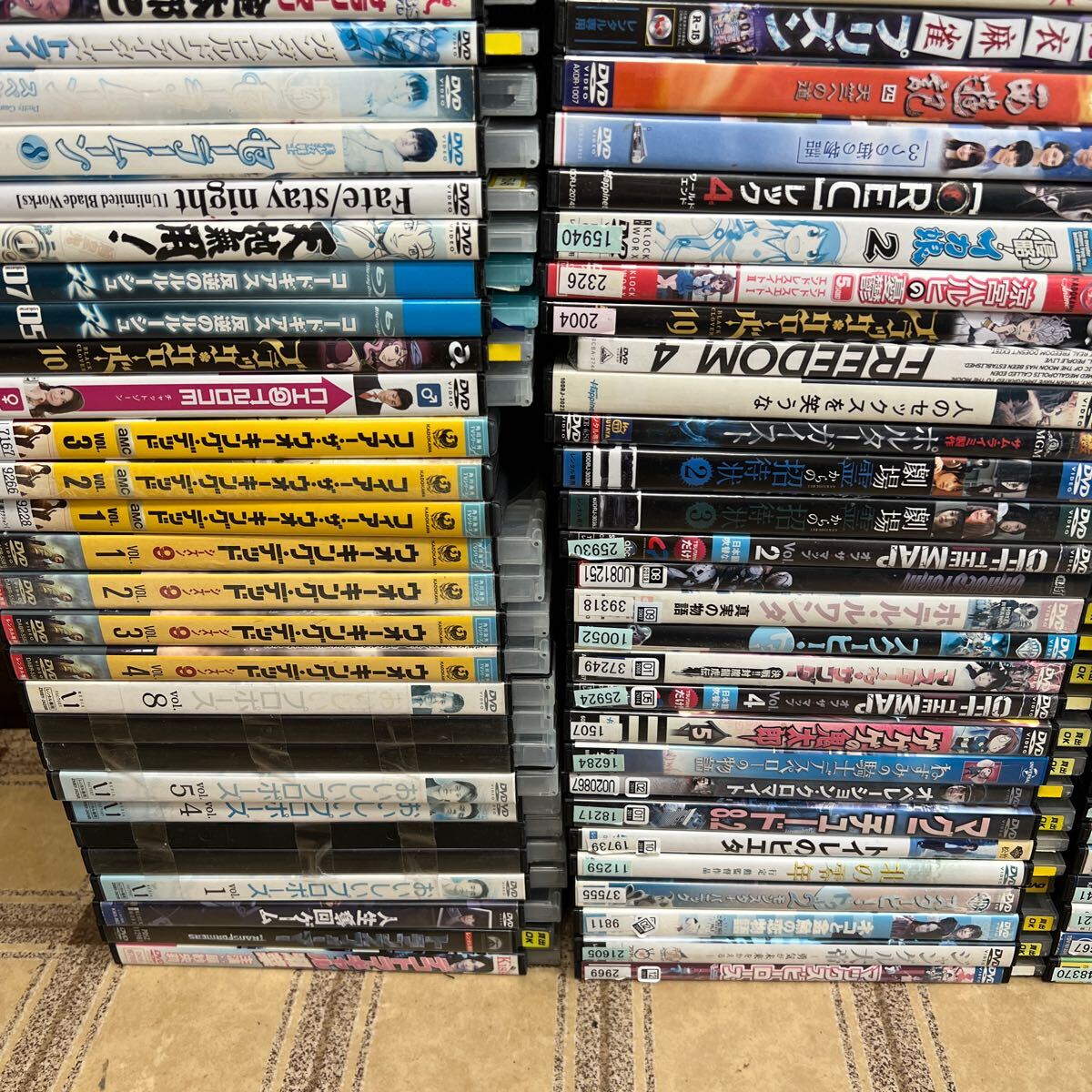 Yahoo!オークション - レンタルDVD 118枚まとめ売り 大量 現状品 アニ...