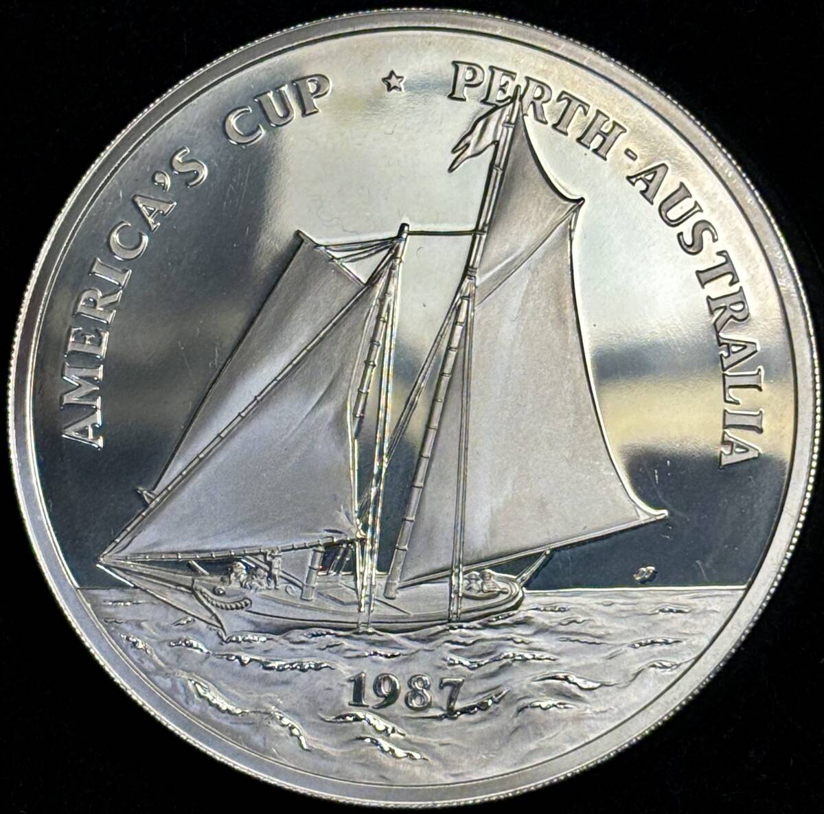 Yahoo!オークション - 【サモア特大銀貨】(5オンス(156g)純銀 直径65mm...