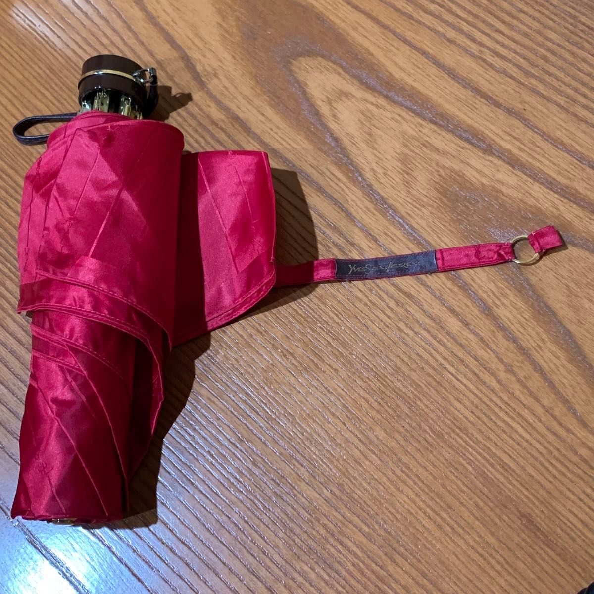 イヴ・サン ローラン 折り畳み傘 YSL柄 レッド|Yahoo!フリマ イヴ・サン ローラン 折り畳み傘 YSL柄 レッド|Yahoo!フリマ