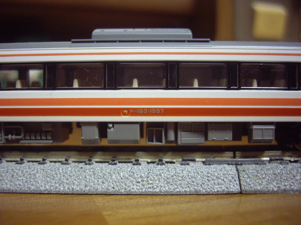 Yahoo!オークション - tomix キハ183-1557 ライト点灯確認済み