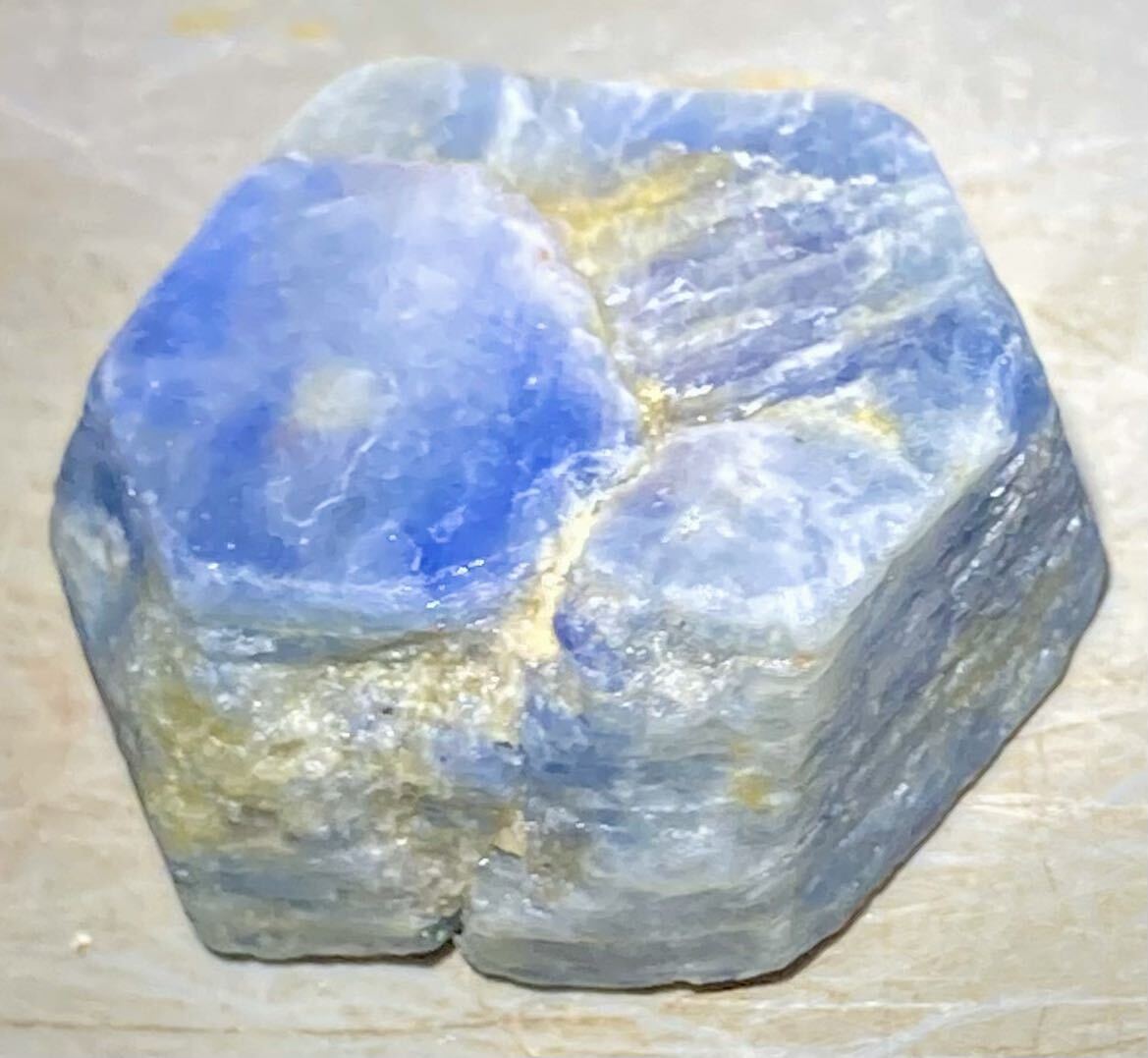 Yahoo!オークション - タンザニア産天然ブルーサファイア原石20.59g