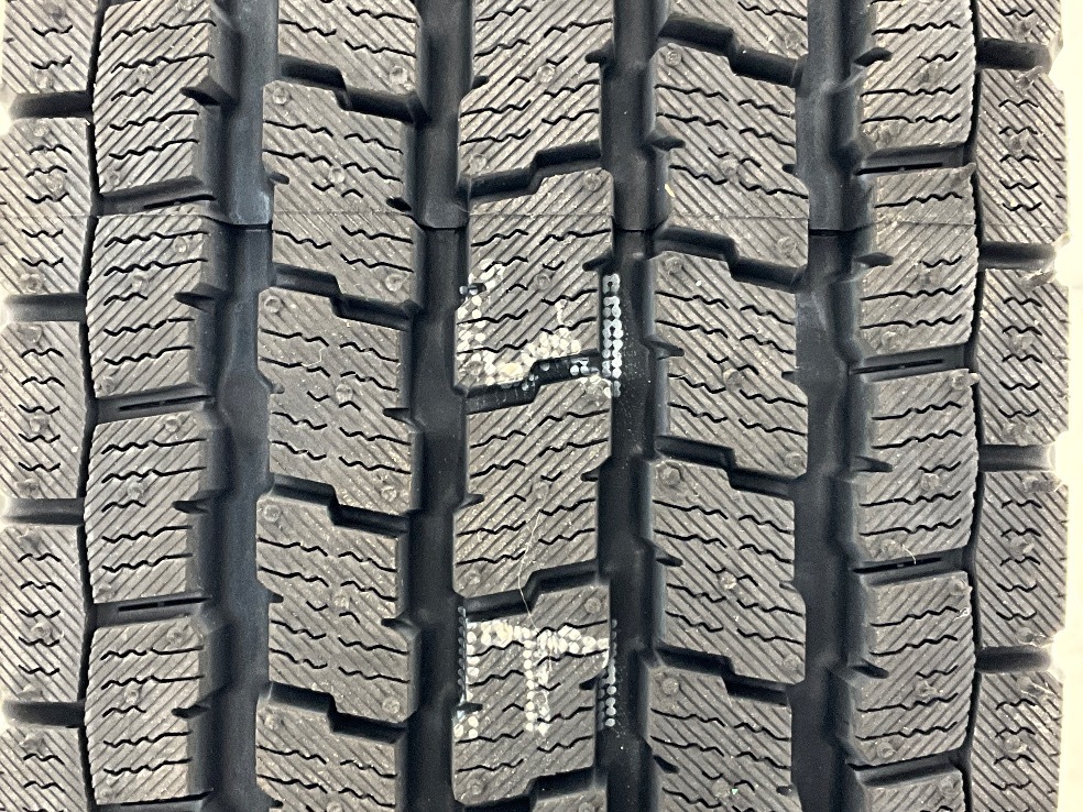 Yahoo オークション 新品タイヤ 処分特価 1本のみ 155 80r13 90 89n