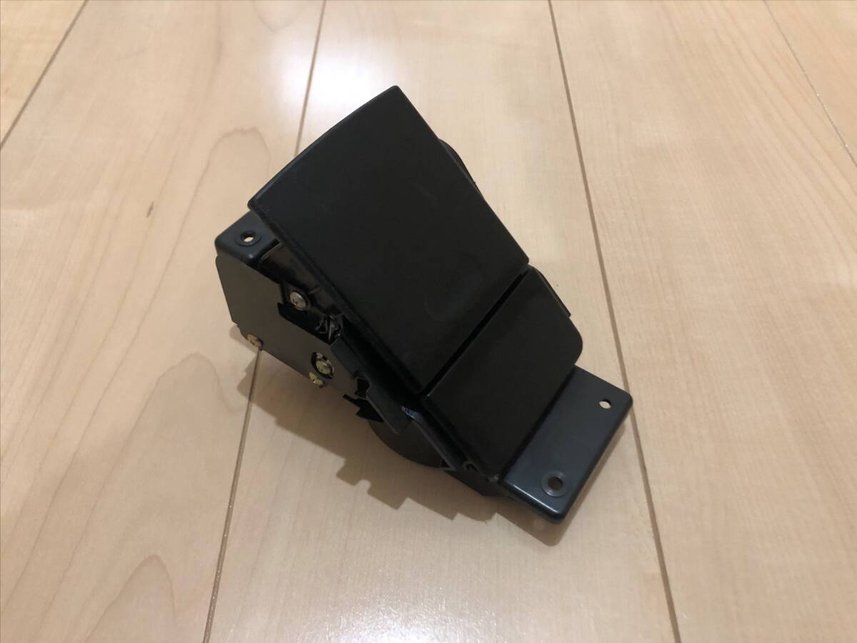 Yahoo!オークション - 動作OK スバル純正 カップホルダー BE BHレガシ...