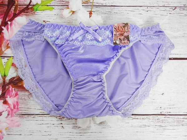 Yahoo!オークション - XC7502-Y C75/M 難あり 割引 ブラ・ショーツセッ...