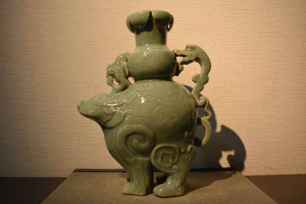 Yahoo!オークション - 【GE】E464【コレクター所蔵品】時代 青磁獣花入...