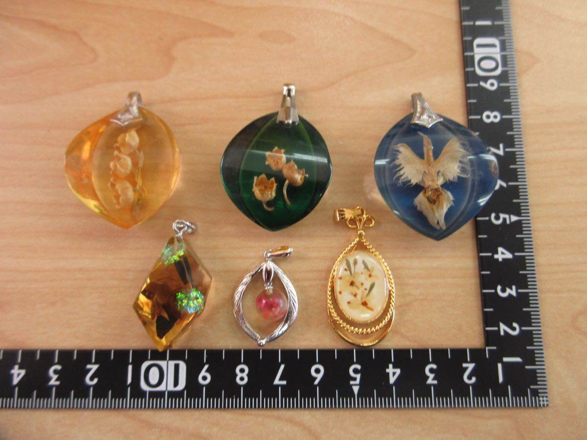 Yahoo!オークション - 【C76】水中花 ペンダントトップ ネックレストッ...