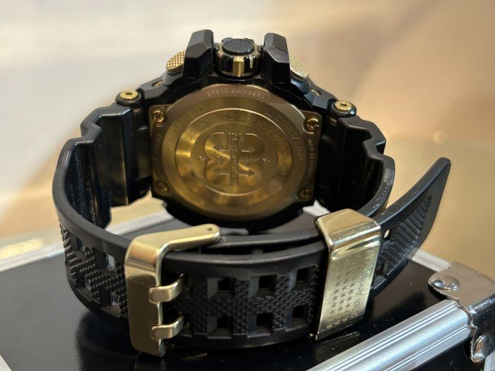 #綺麗 限定品 カシオ CASIO G-SHOCK Gショック 30周年記念モデル 5311P JA スカイコクピット ブラック／ゴールド 専用ケース付 P05005(その他)｜売買された ...