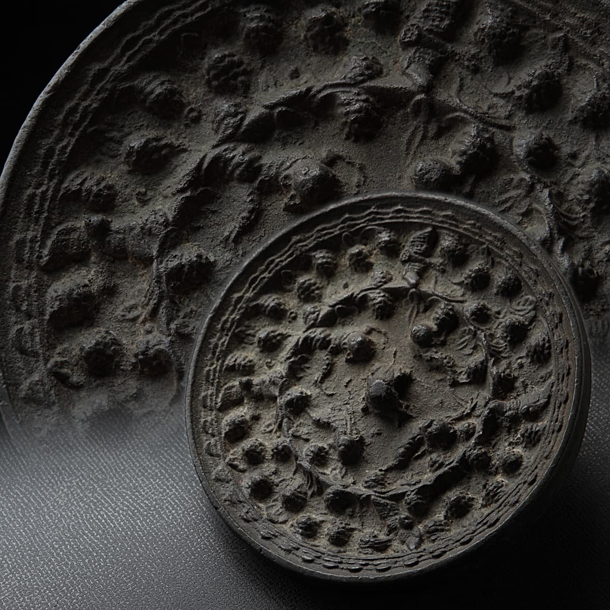 Yahoo!オークション - ER981 中国美術 唐物 古鏡・唐鏡 径9.4cm 重295g...