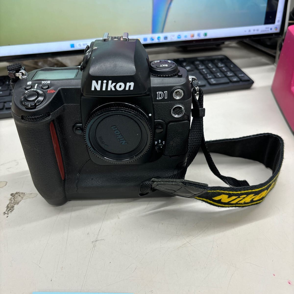 Yahoo!オークション - K348【アンティーク】Nikon ニコン D1