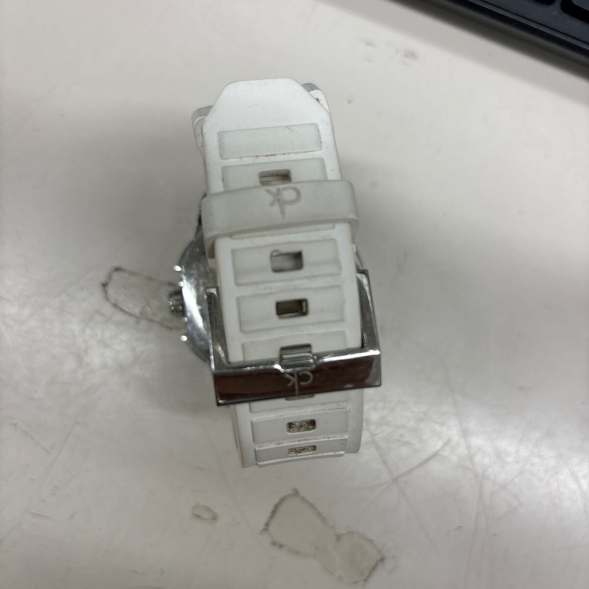 B4322 カルバンクライン K2S 371 クォーツ メンズ時計(カルバン・クライン)｜売買されたオークション情報、yahooの商品情報をアーカイブ公開 - オークファン（aucfan.com）