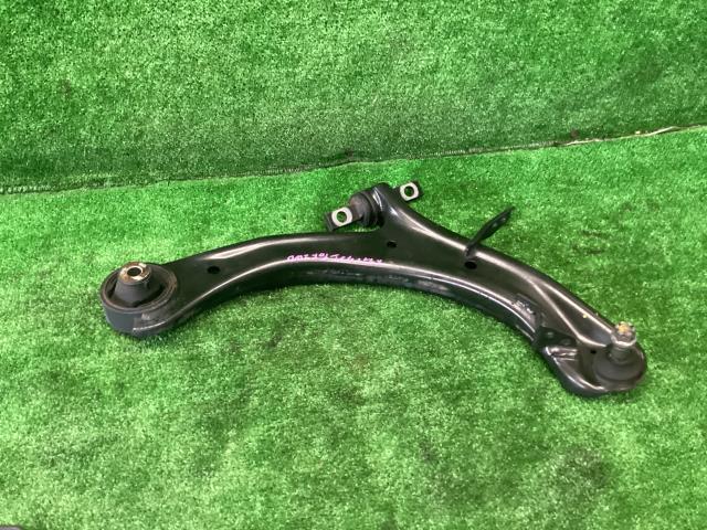 Yahoo!オークション - ステップワゴン DBA-RK1 右Fロアアーム G HDDナ...