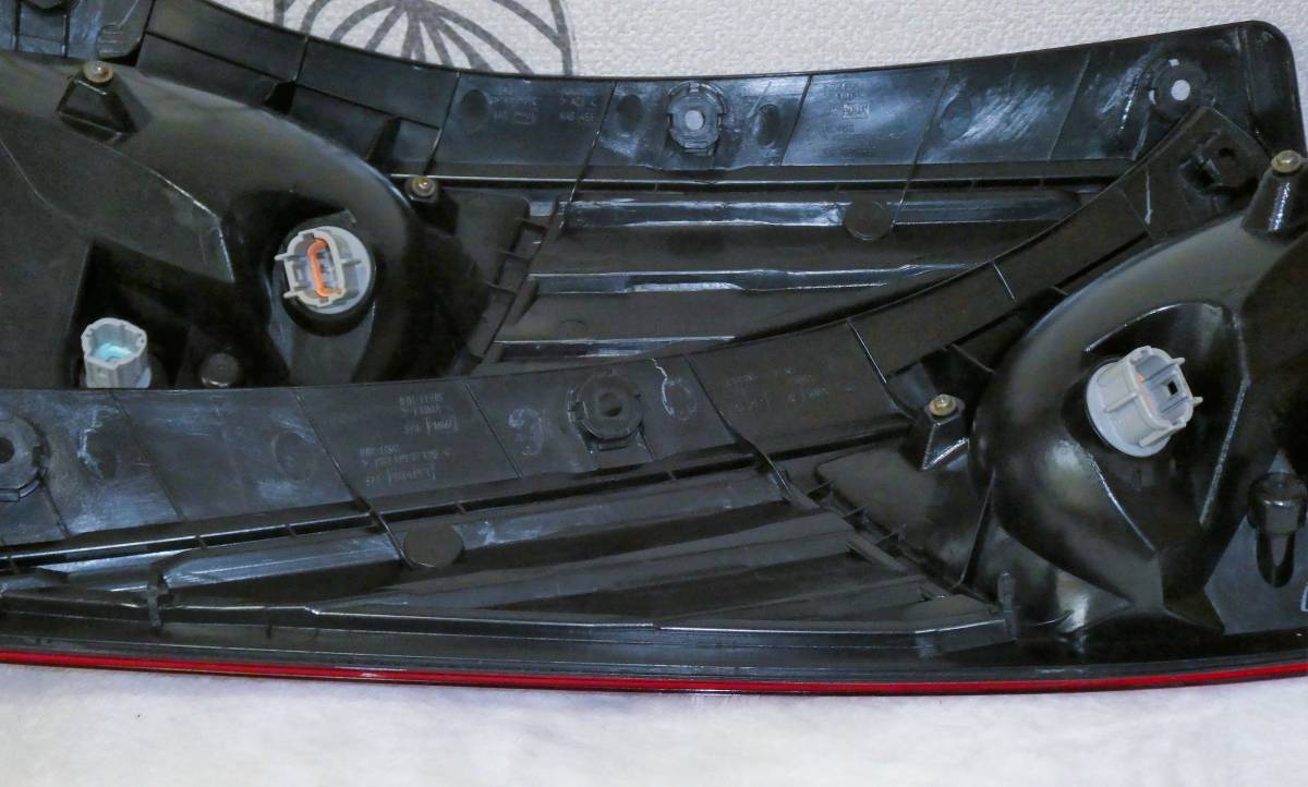 Yahoo!オークション - フェアレディZ Z33 350Z 純正 テールランプ CBA-...