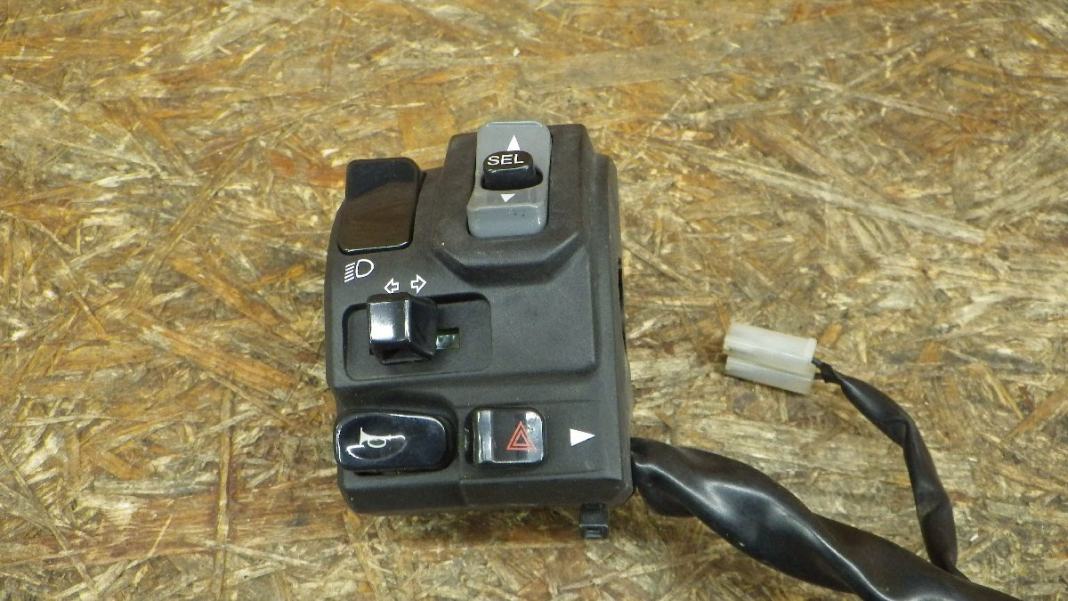 Yahoo!オークション - [K97 ] 13’ZX-14R ZXT40F ハンドルスイッチ左側...