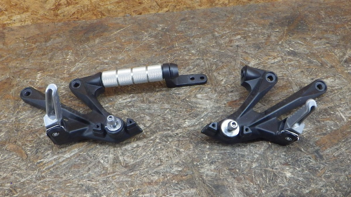 Yahoo!オークション - [K97 ] 13’ZX-14R ZXT40F 純正タンデムステップ ...