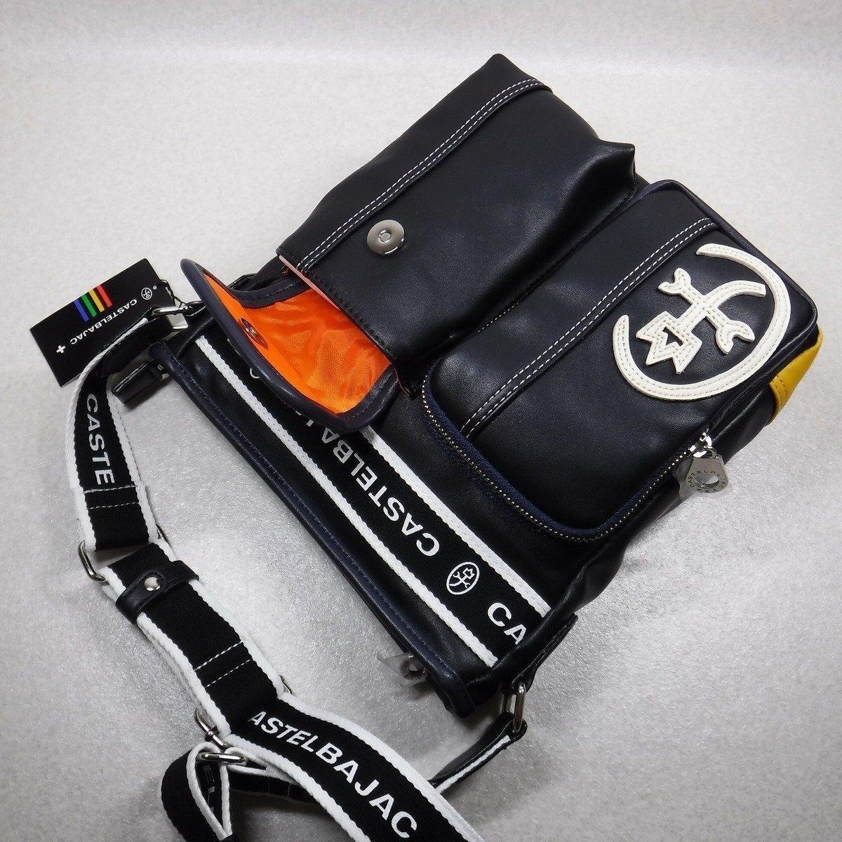 Yahoo!オークション - BB976 カステルバジャック 新品 黒 A4サイズ収納...