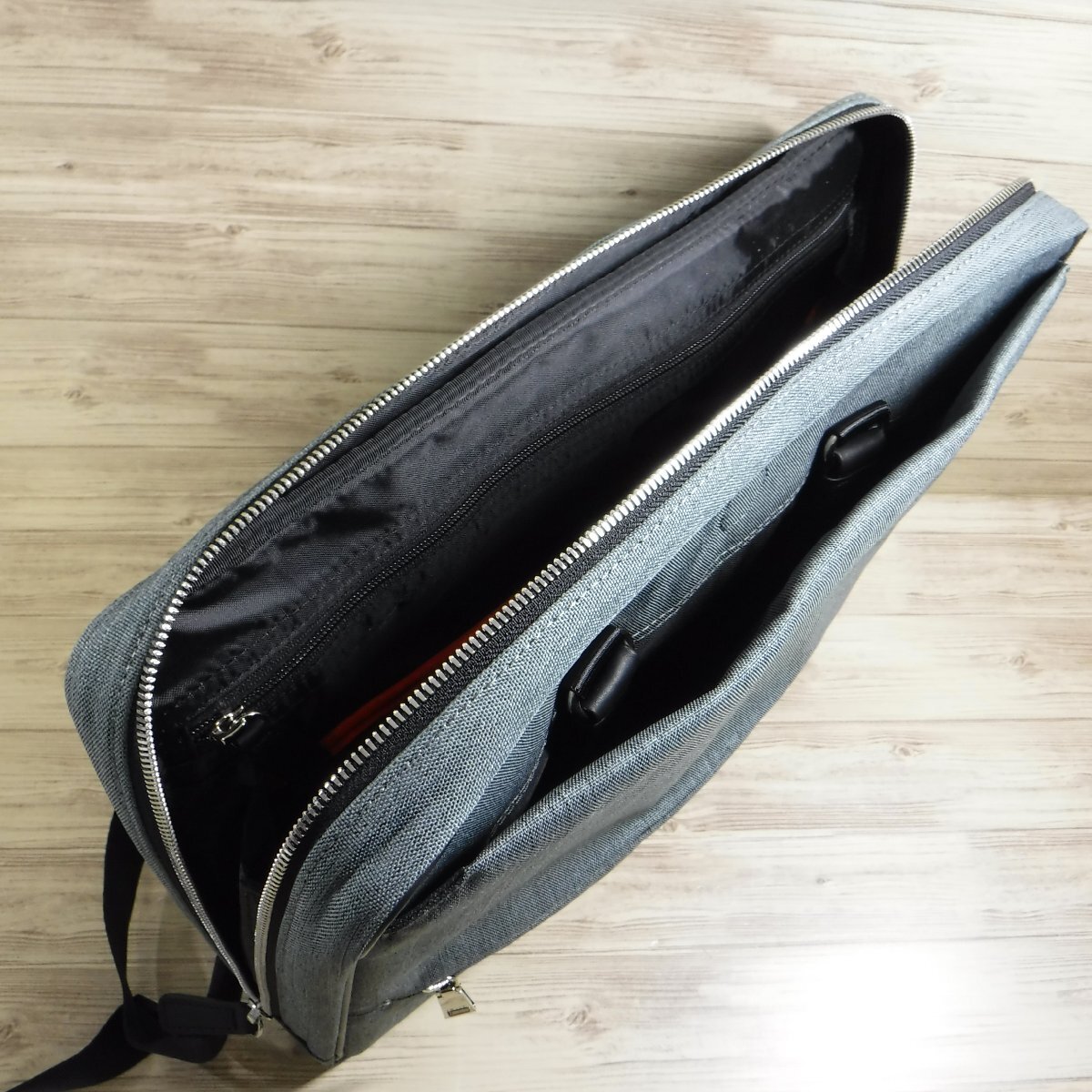 Yahoo!オークション - BB135 イズイット 定価25300円 新品 2WAY ビジネ...