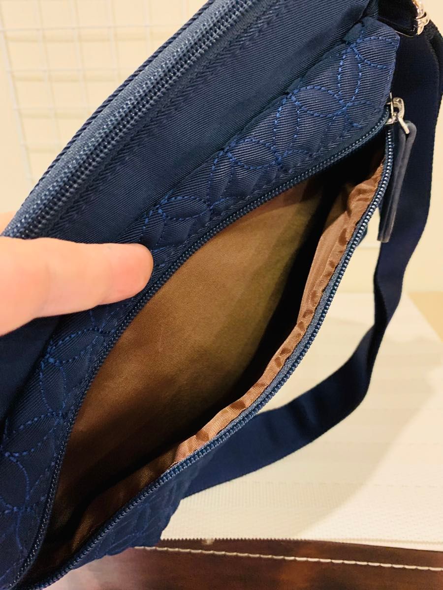 未使用美品】CROCODILE クロコダイル ショルダーバッグ ナイロン 未使用美品】CROCODILE クロコダイル ショルダーバッグ ナイロン