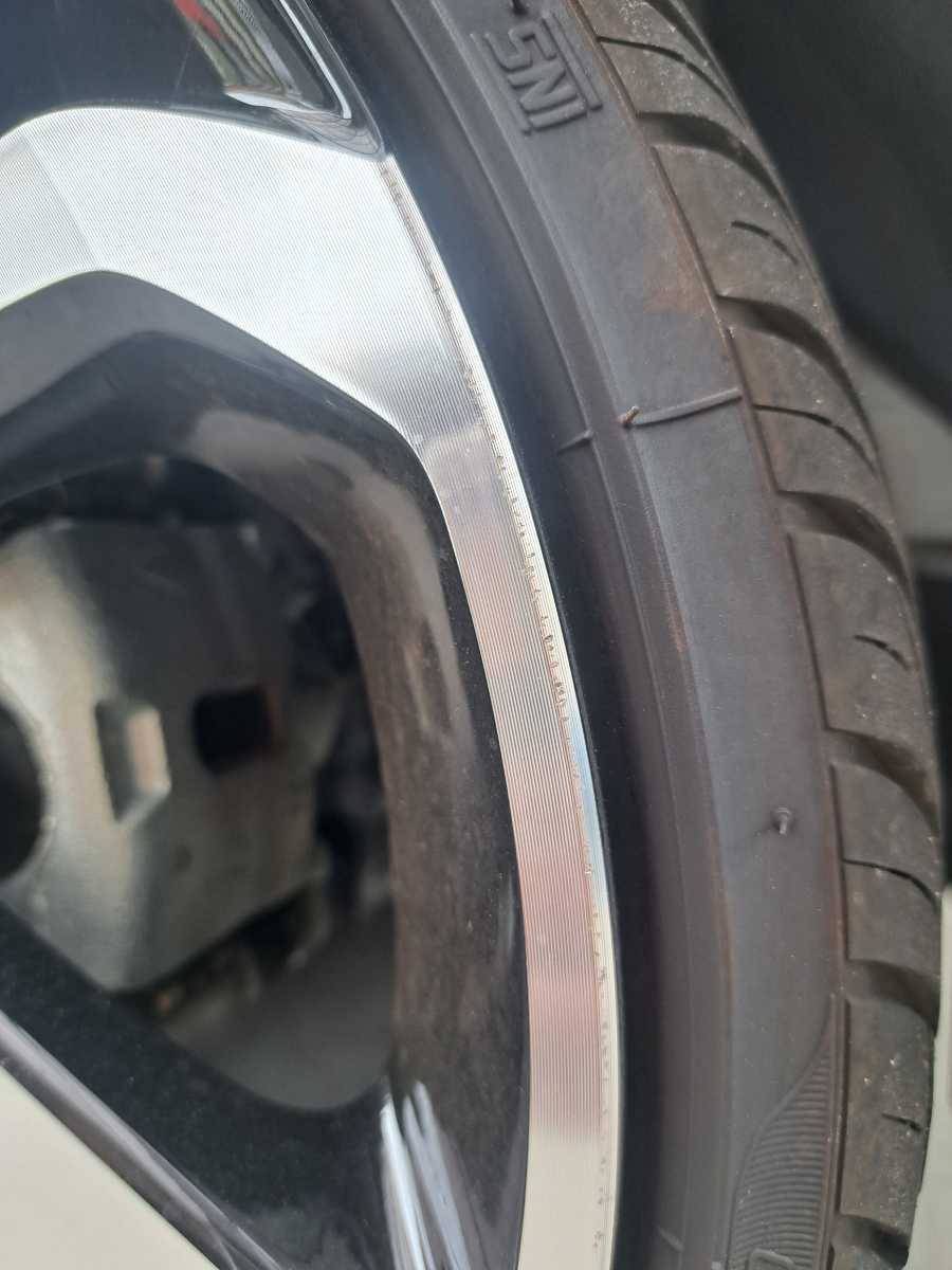 17インチ 6jホイール 165/35 バリ山(ラジアルタイヤ)｜売買されたオークション情報、yahooの商品情報をアーカイブ公開 - オークファン（aucfan.com）