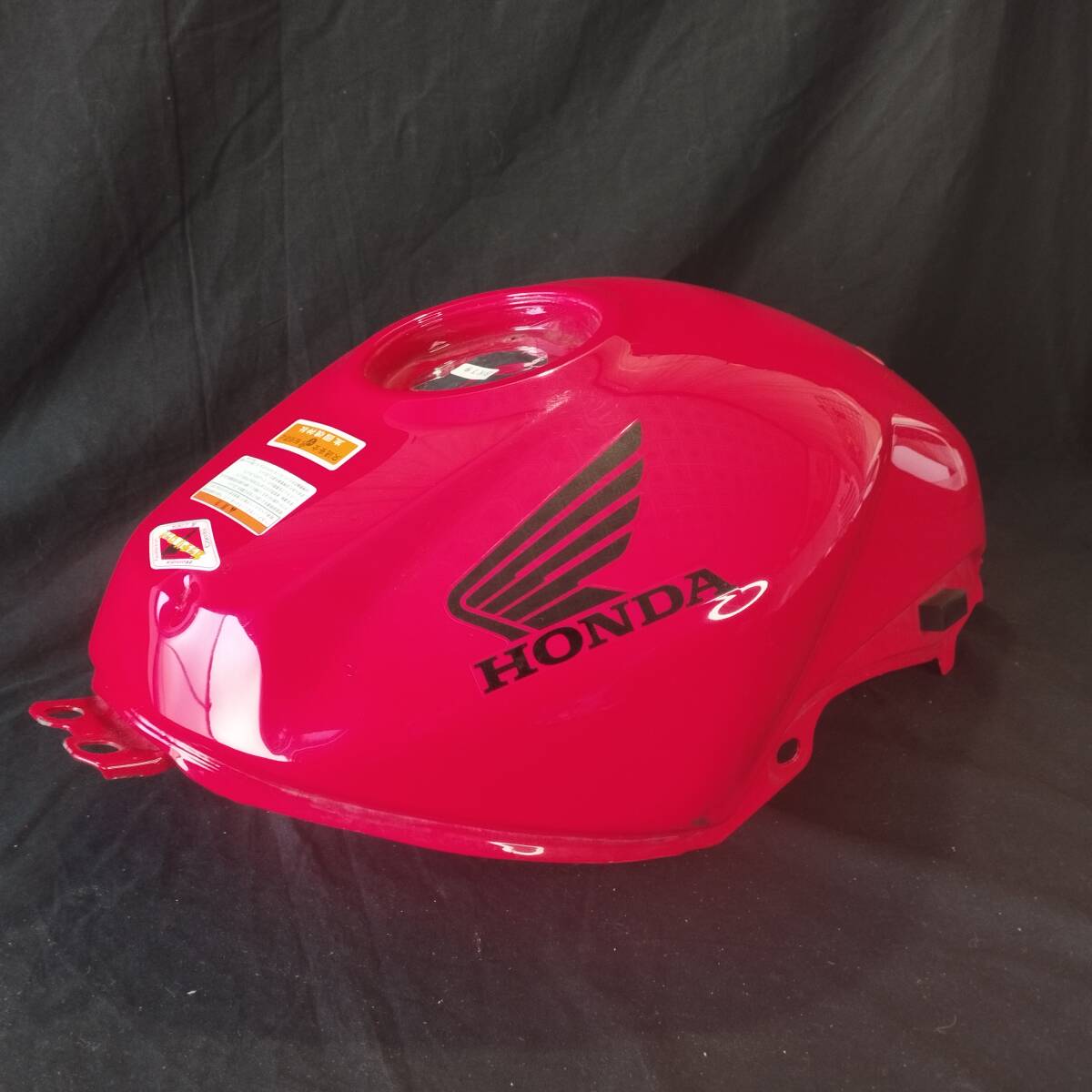 ホンダ VTR250FI車ガソリンタンク 右サイドヘコミあり(トップケース)｜売買されたオークション情報、yahooの商品情報をアーカイブ公開 - オークファン（aucfan.com）