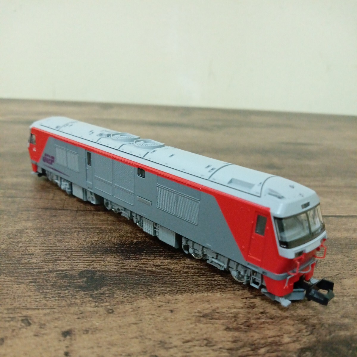 TOMIX 2225 JR DF200-0 ディーゼル機関車 登場時 鉄道模型 Nゲージ(ディーゼル機関車)｜売買されたオークション情報、yahooの商品情報をアーカイブ公開 - オークファン ...