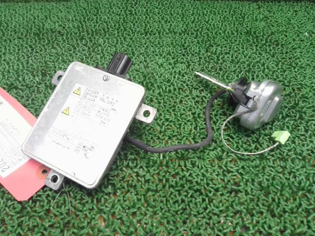 デリカD5 LDA-CV1W ライトコントロールユニット HID バラスト W23 8301C042(三菱用)｜売買されたオークション情報、yahooの商品情報をアーカイブ公開 ...