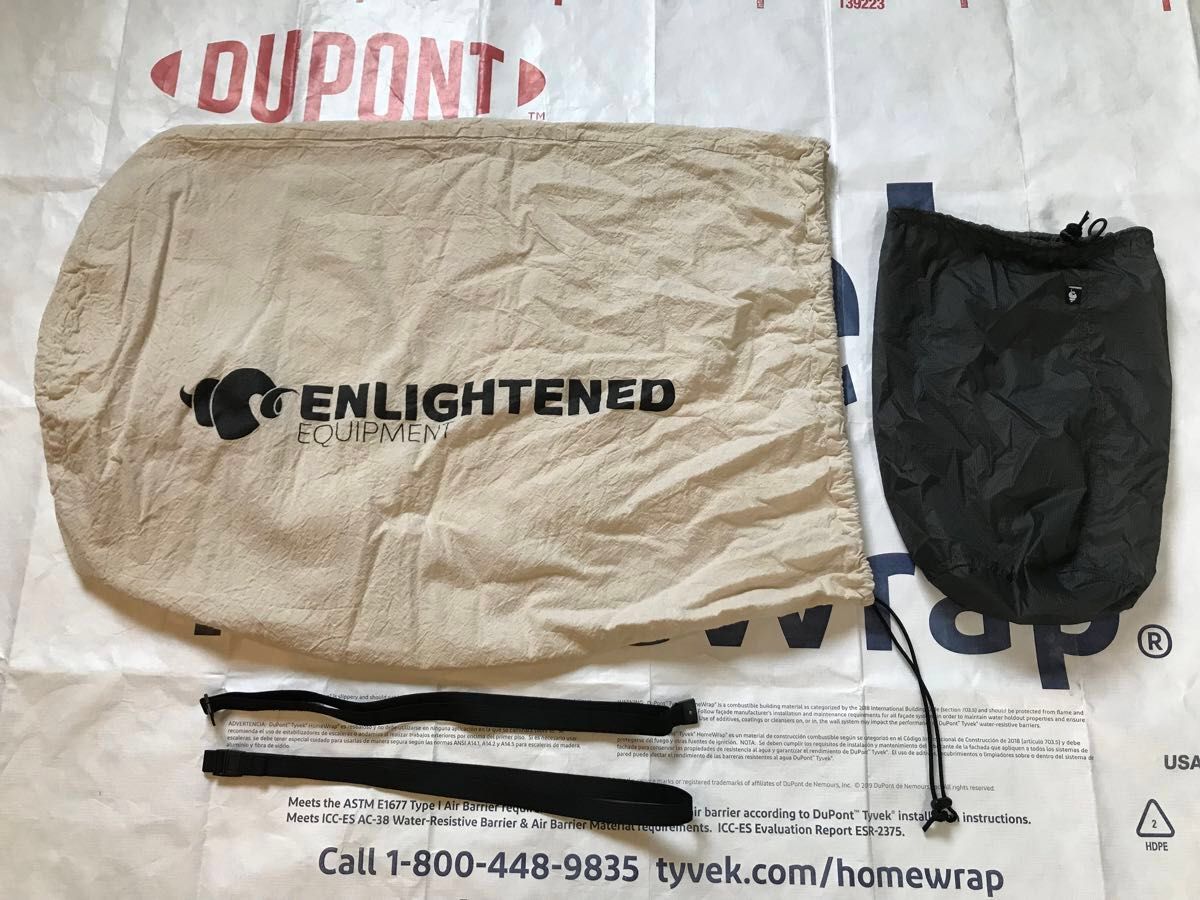 ENLIGHTENED EQUIPMENT REVELATION CUSTOM SLEEPING QUILT 850 ENLIGHTENED EQUIPMENT REVELATION CUSTOM SLEEPING QUILT 850