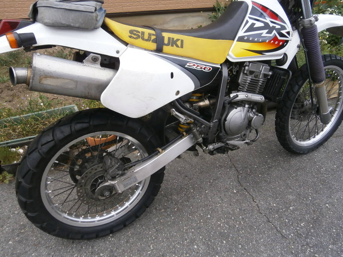 Yahoo!オークション - スズキ DR250 自賠責令和9年8月まで有り 売り切...