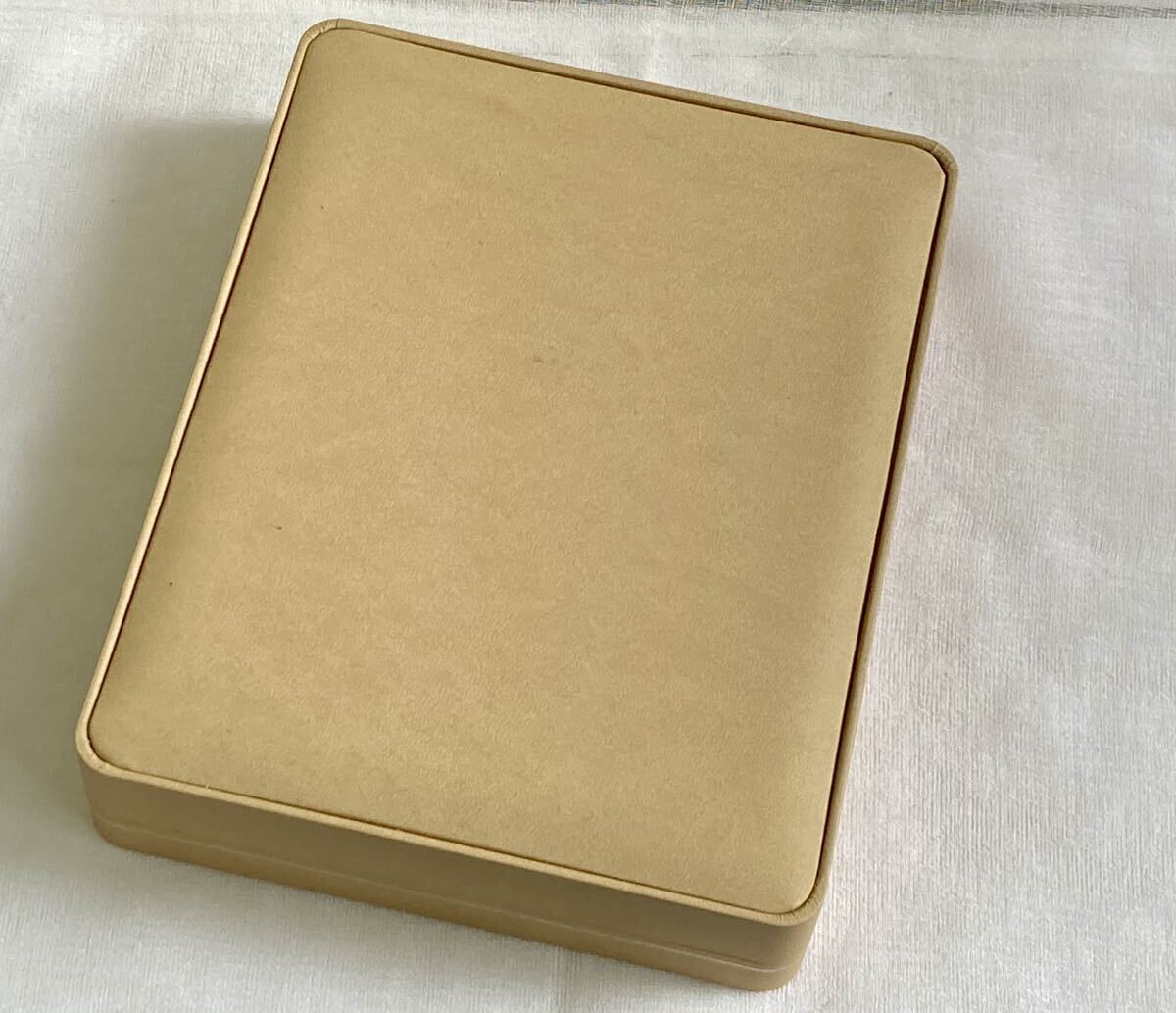 Yahoo!オークション - H 美品 エメラルド K18WG / K18 / SVネックレス ...