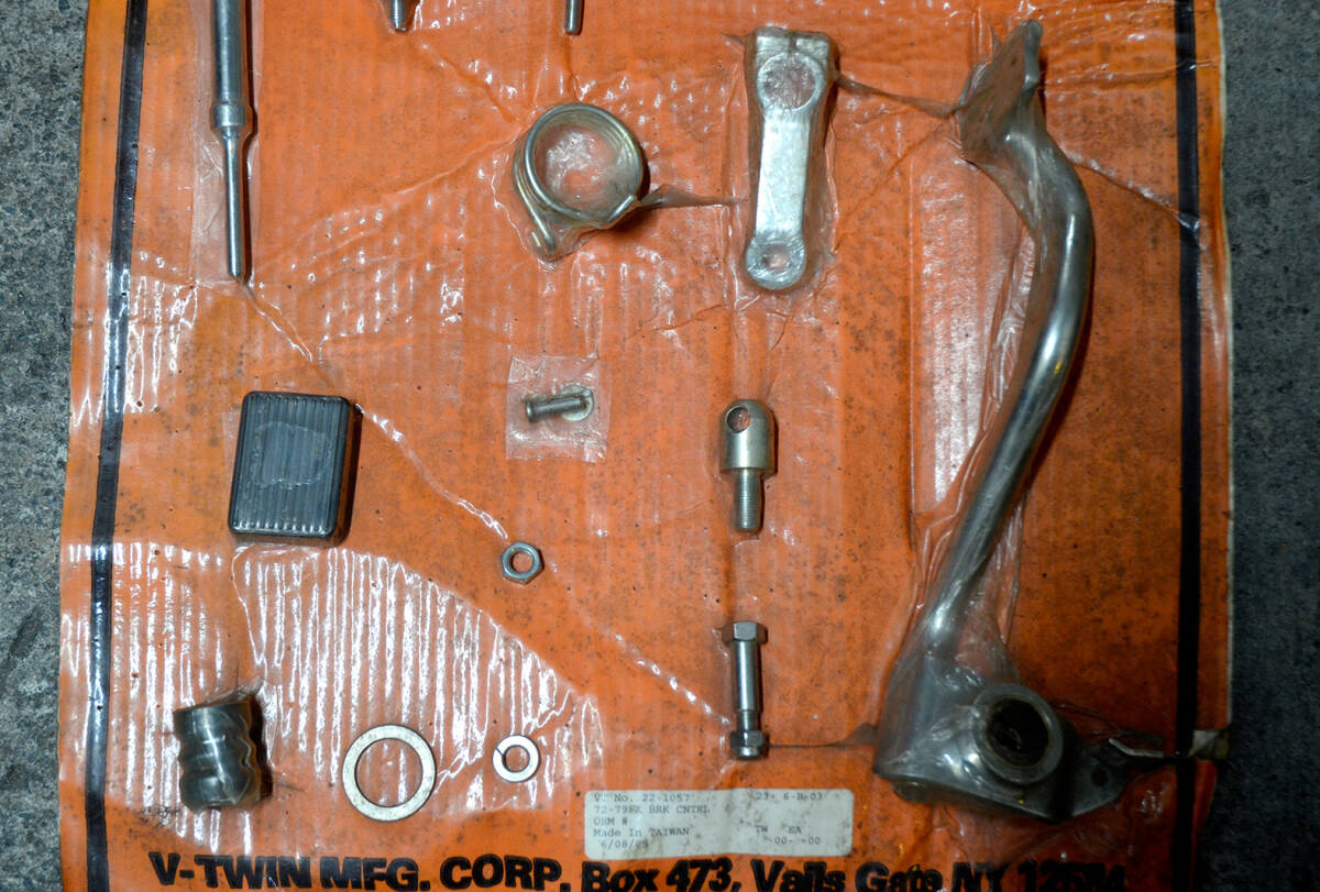 Yahoo!オークション - VTWIN製 ミッドコントロールキット ショベル 4...