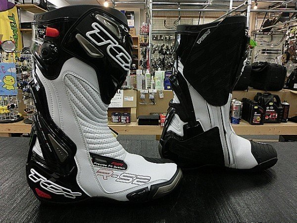 Yahoo!オークション - TCX R-S2 EVO レーシングブーツ 黒白 41(26cm) Y...