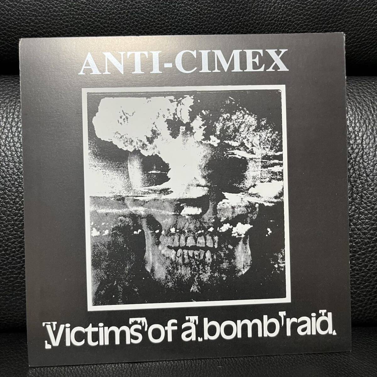 Yahoo!オークション - Anti-Cimex Victims Of A Bomb Raid frigora dis...