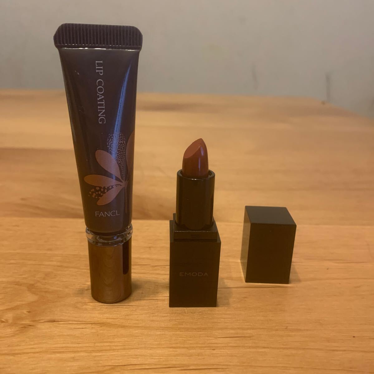 Yahoo!オークション - EMODA エモダ E×Jリップカラー E-2063 + FANCL ...