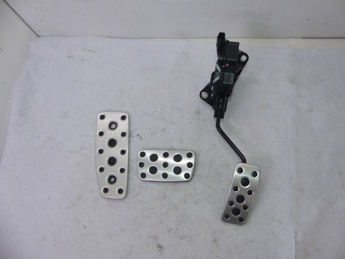 A3560 C スバル フォレスター SH9 Sエディション 純正 アクセル ブレーキ フット レスト ペダル パッド 3点 セット SH5 SHJ