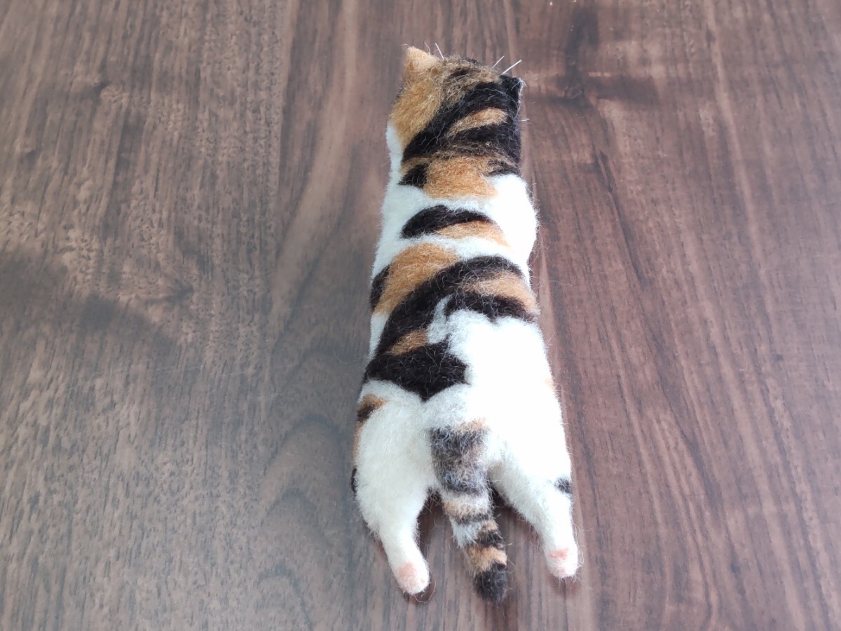 Yahoo!オークション - obu ハンドメイド 羊毛フェルト 猫 和猫 ごろ寝...